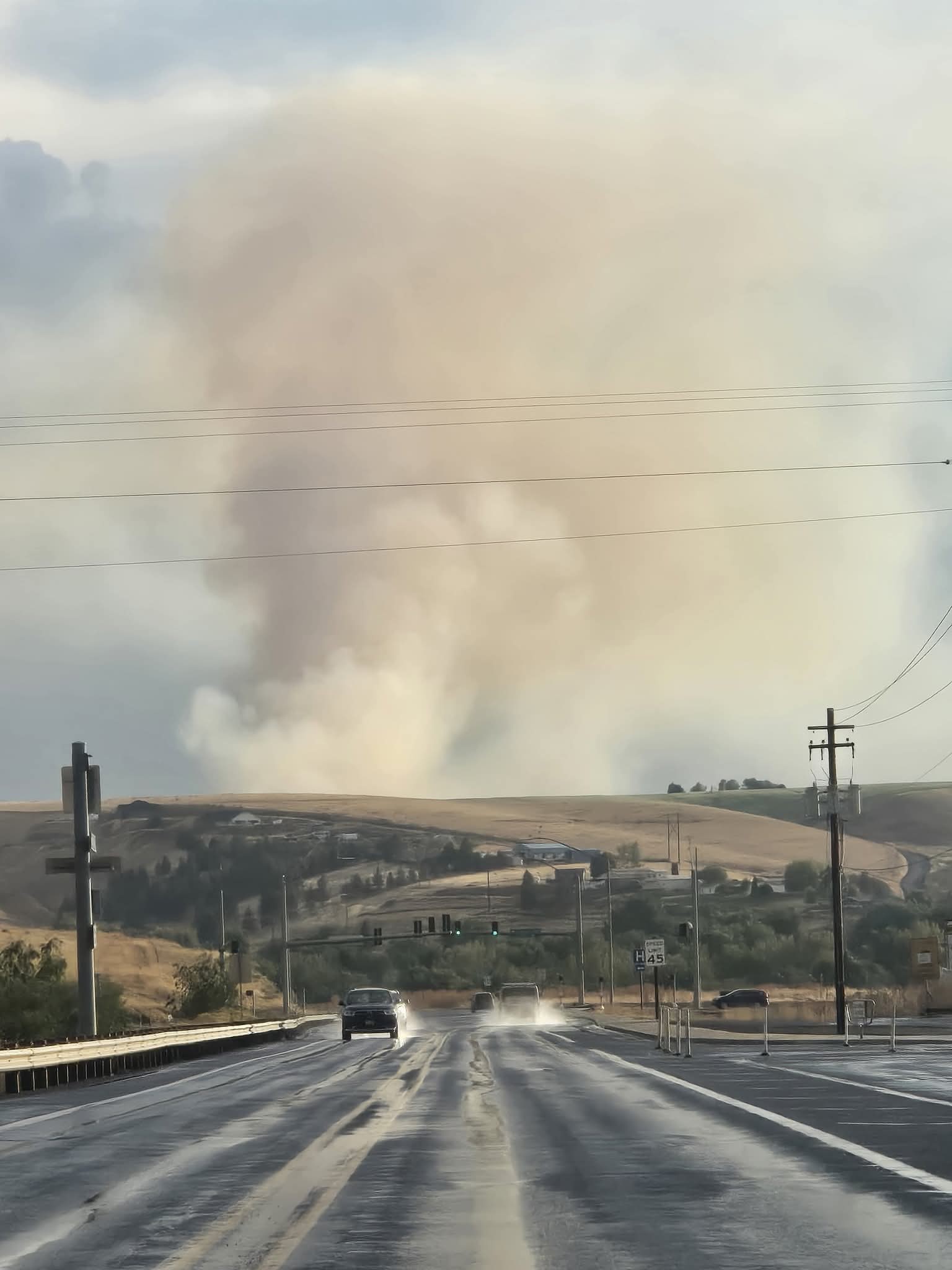 Coombs Canyon Fire burns 900 acres | Pendleton OR